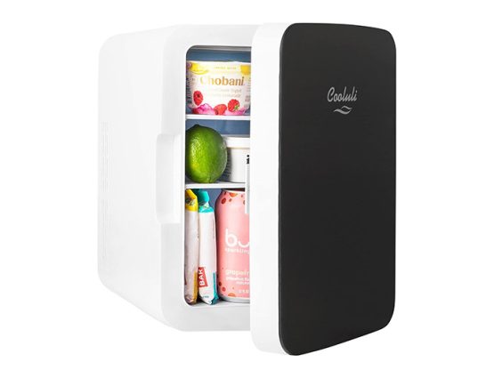 7 Best Mini Fridges with Freezers for Dorm Rooms in 2023 | Essay Tigers